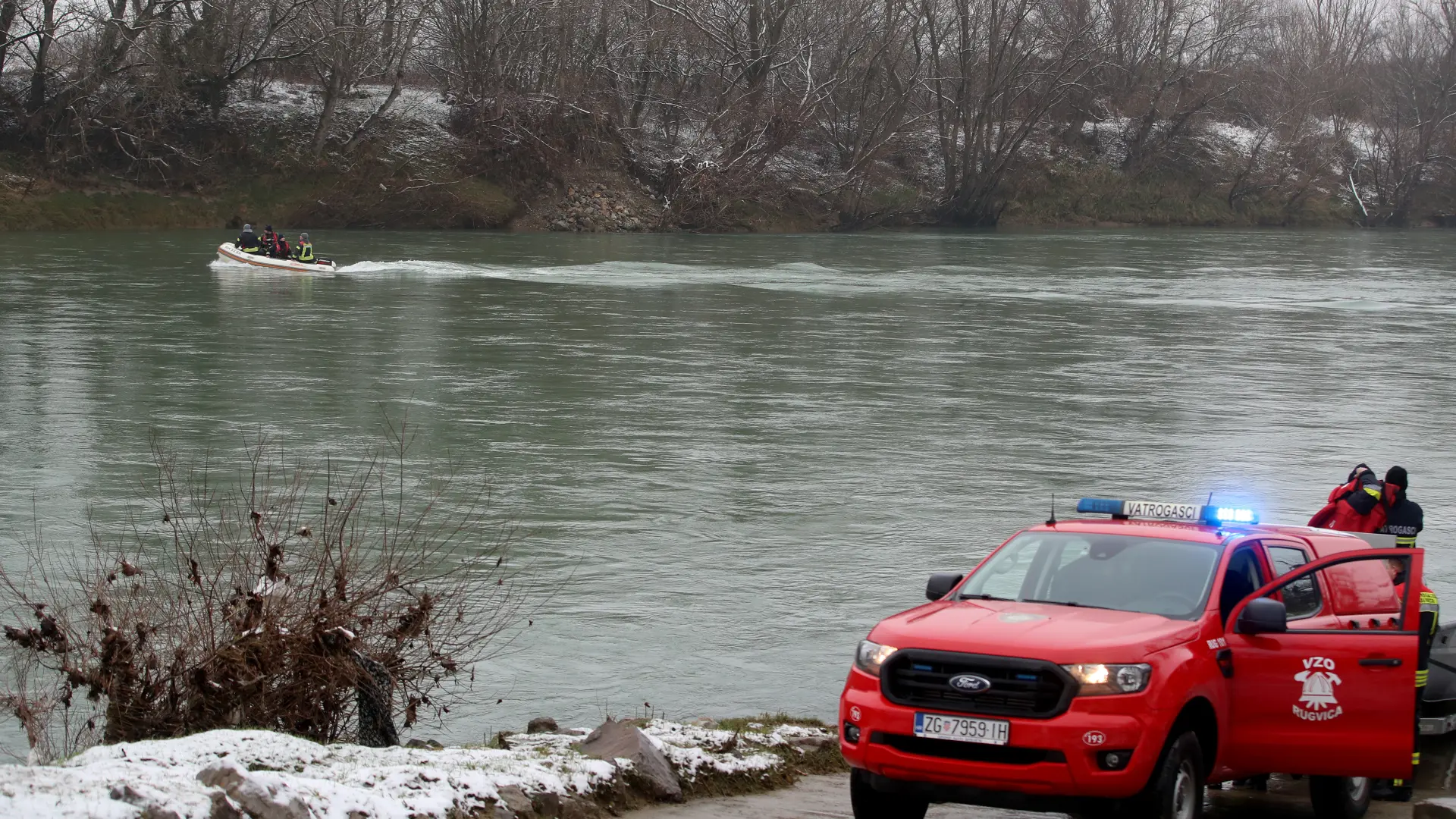 "Priča je užasna, užasna": Advokat odbio da zastupa majku deteta za kojim se traga u Savi kod ...
